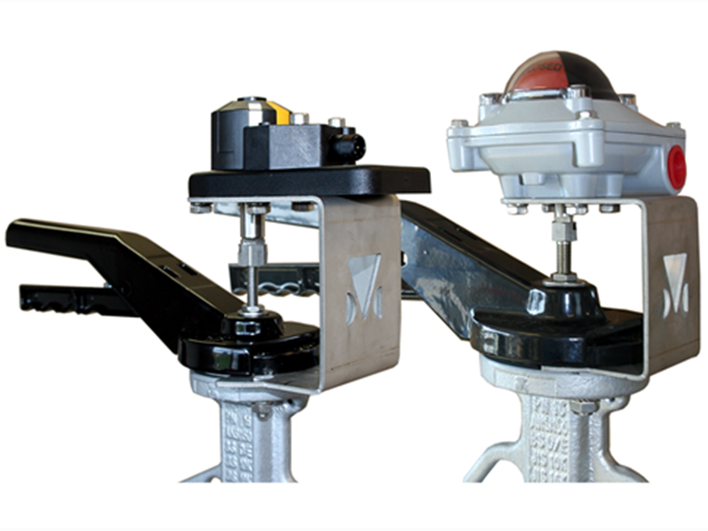 MANUAL BUTTERFLY VALVE MOUNTIMG WITH POSITION LIMIT SWITCH BOX - TITAN INDUSTECH CO.,LTD. VALVES ...